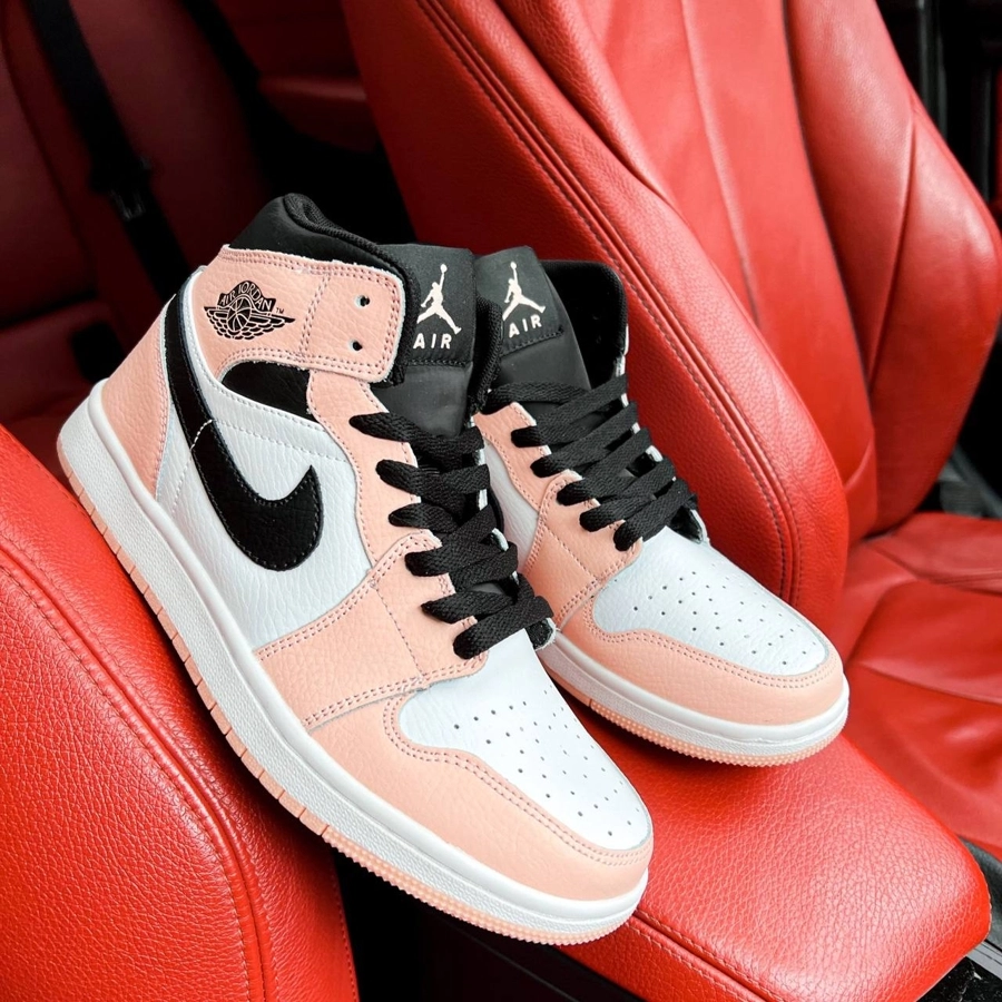 Купити Джордани персикові жіночі кросівки найк еір джордан Air Jordan ...